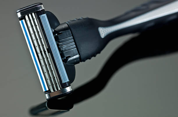 9 Easy Ways to Get Cheap Razors (And Razor Blades)